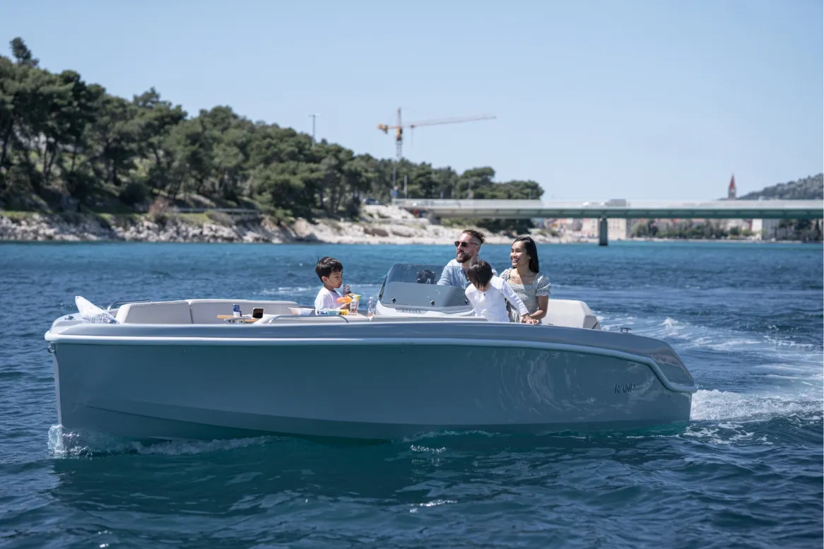 RAND Breeze 20: The Ultimate 20 ft Day Cruiser, Easy to Sail